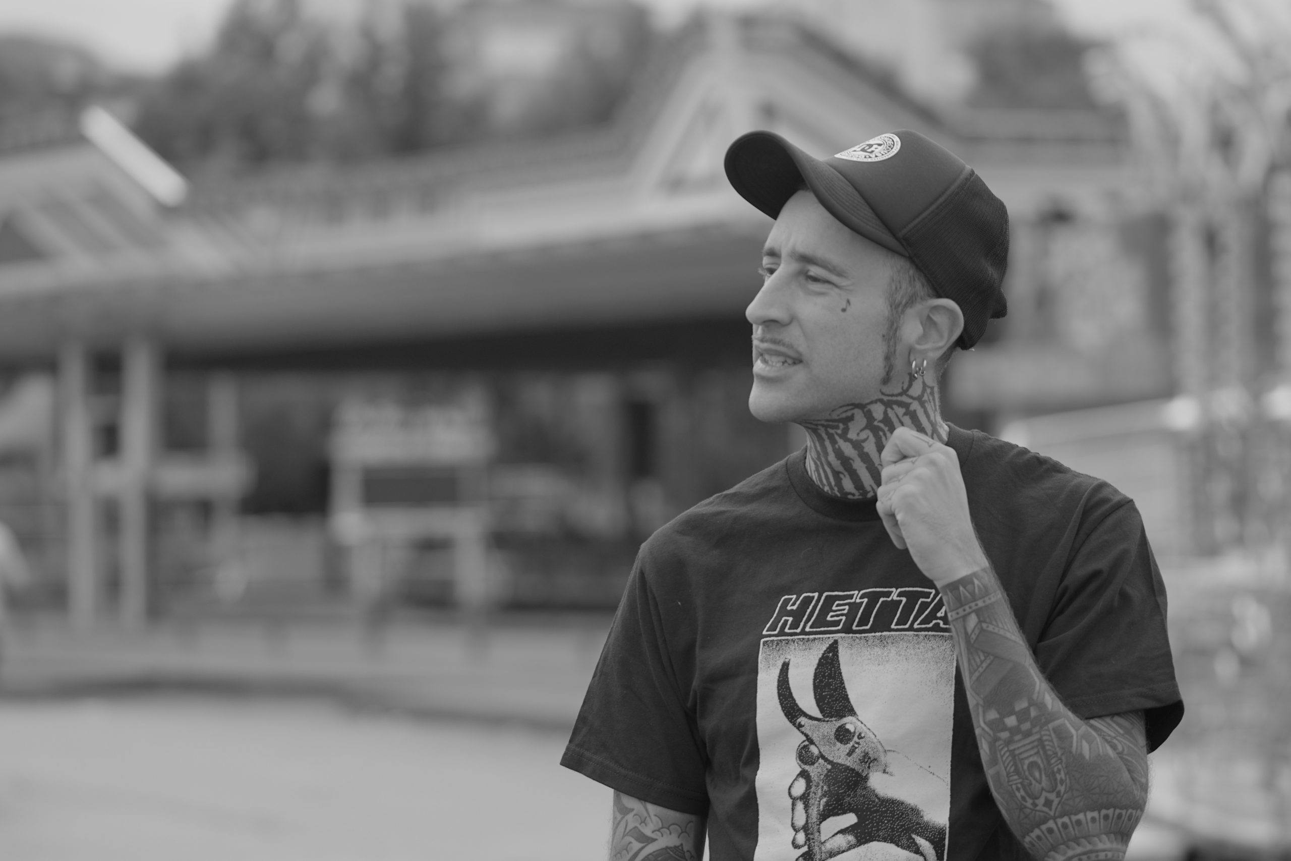 NÖWAN, MÁS PUNK, MÁS ELECTRÓNICA, MÁS CORE-solofolar